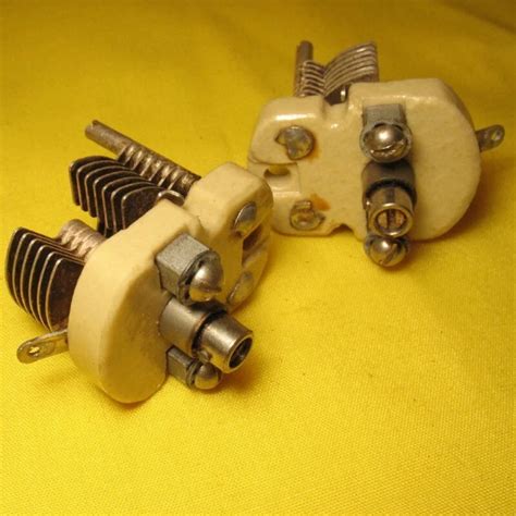 Ceramic Variable Air Capacitor 10 60pf Vintage Radio X 2 Units 24 65 Picclick Au
