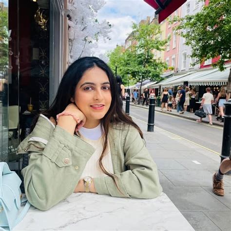 Purva J.Makkar (@purva_makkar) • Threads, Say more