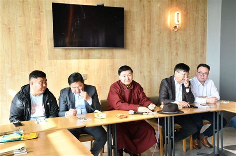 Үндсэн хуульд оруулах нэмэлт өөрчлөлтийн талаар иргэдийнхээ санал