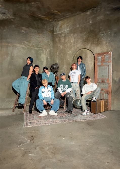 225 X 325 Nsb Group Photocard