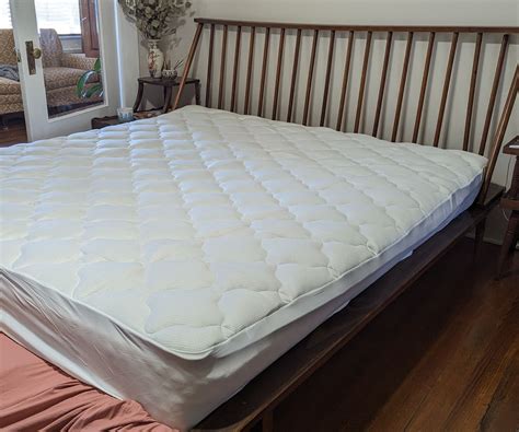 Helix Plush Mattress Topper Took My Bed From Good To Great Homes And