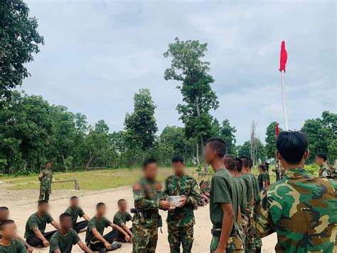 မောင်း စစ်ကိုင်းခရိုင်အမှတ် ၃ တပ်ရင်းရဲ့ အခြေခံစစ်ပညာ