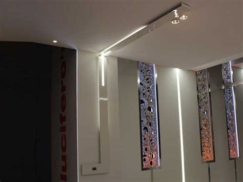 Segment Linear Lighting Profile For Downlights By Luciferos