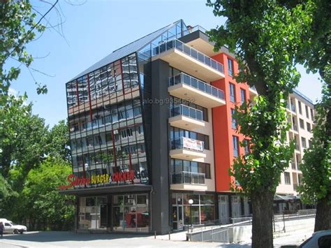 Търговско помещение в централната част на Шумен Магазин 94 кв м Партер Тухла Готов завърш