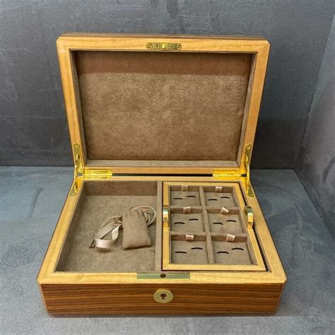 Шкатулка для драгоценностей Vincenzo Brandonisio для драгоценностей орех 1fh1 купить по цене