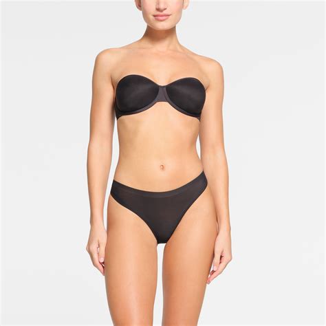 Weightless Strapless Bra Onyx Skims