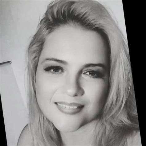 Polly Portella Polly Portella • Threads Say More