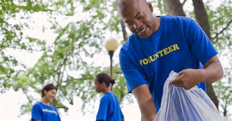 Best Outdoor Summer Volunteer Opportunities Cbs Texas