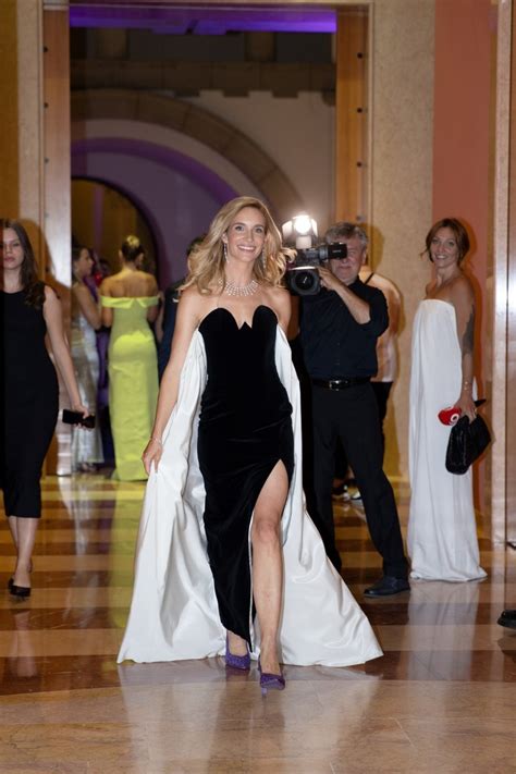 Galerie Krásná Hana Vagnerová Přišla O Luxusní Róbu Foto 1 Bleskcz