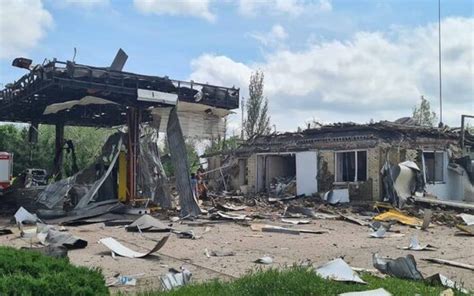 Внаслідок удару по Торецьку загинули 2 особи 8 дістали поранення ОВА ФОТОрепортаж Читайте