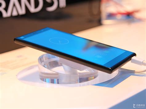 Zte Grand Memo Ii Lte Emerges At Ces Softpedia