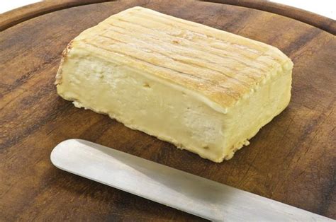 A Brief Guide To Great Stinky Cheeses