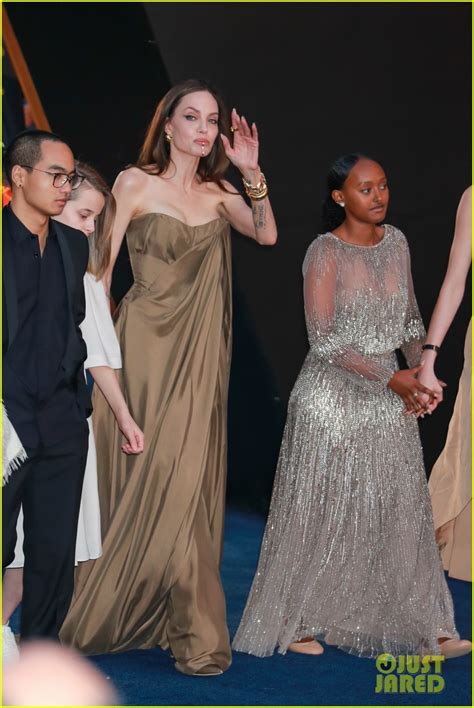 Zahara Jolie Pitt Wears Mom Angelina Jolies Oscars Dress From 2014 At