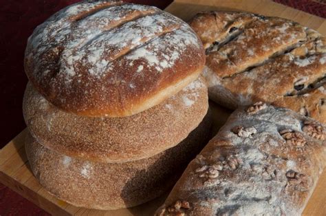 29 Best Shaping Breads Rolls Images On Pinterest Bread Recipes Pastries And Bakery Shops