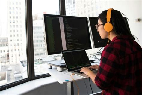 vibe coding vs traditional programming what s the difference a