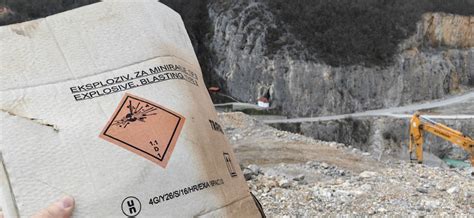 Упозорење из Ивањице Прети урушавање стена изнад Хаџи Проданове цркве и пећине