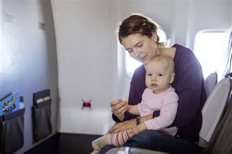 유아동반 비행기 여행을 위한 완벽 가이드