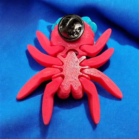 Clover Spider Pin Cuddly Critter Creations