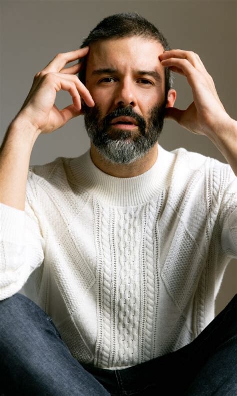 Gustavo Vaz Estreia Série Na Netflix Sobre Universo Sertanejo Aborda Polarização Política E