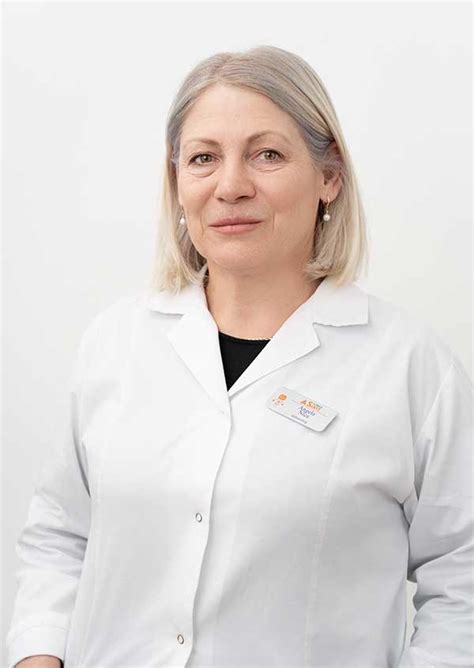 Angela Nica Medic Ginecolog Programează O Consultație Clinica Sante