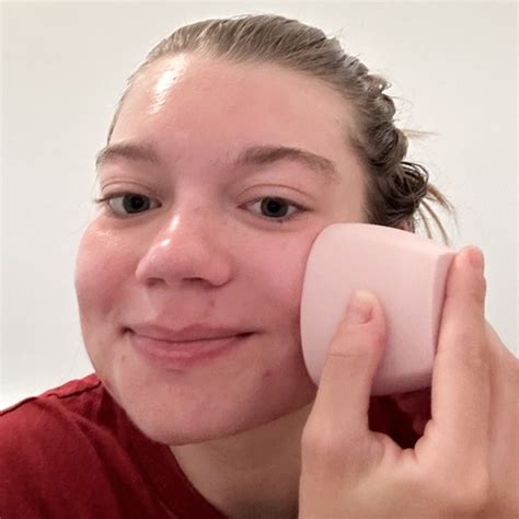 14 Best Products To Relieve Face Puffiness According To Experts