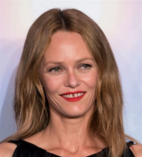 🎙️ Heeft Vanessa Paradis Haar Tanden Laten Verfixen