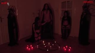 Horrorporn Pinhead Xxx Mobile Porno Videos And Movies Iporntv Net