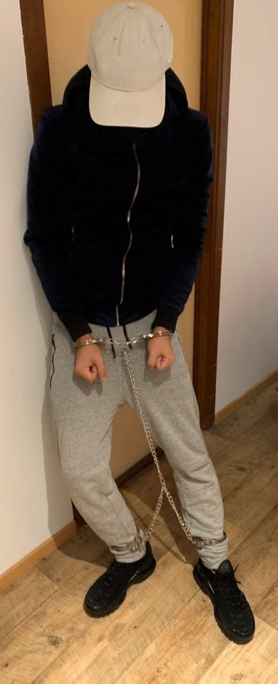 Nice Handcuff Tumbex