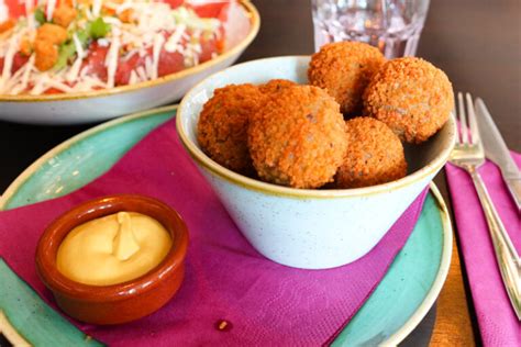 オランダ観光で食べたい！有名な食べ物＆スイーツ14選