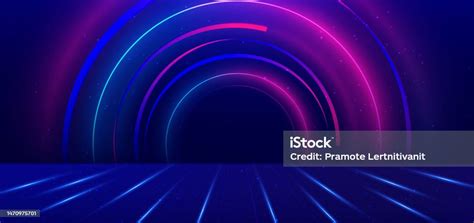 추상 기술 미래 지향적 인 네온 서클은 진한 파란색 배경에 속도 모션 블러 효과가있는 파란색과 분홍색 라이트 라인을 빛나게합니다 테크놀로지에 대한 스톡 벡터 아트 및 기타