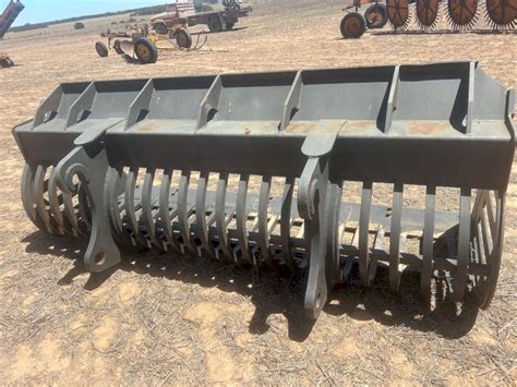 React Stone Bucket Farm Tender