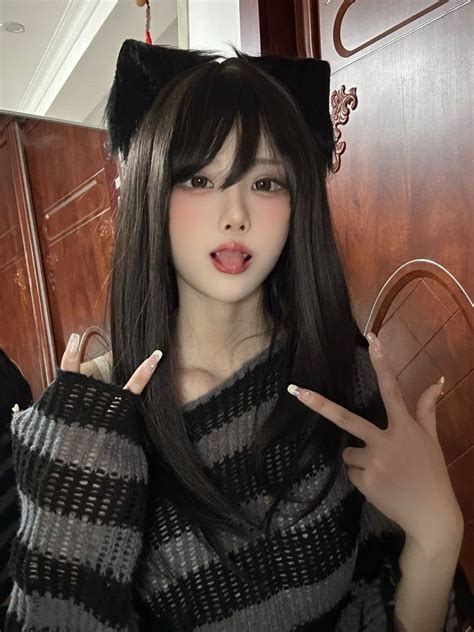 Robux Video Gaming Gaming Accessories In Game Products On Carousell