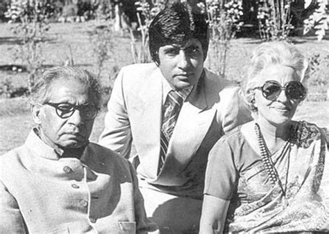 My Mother Most Beautiful Woman In The World Says Amitabh Bachchan