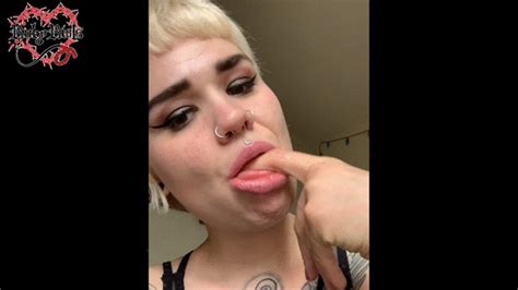 Big Mouth And Dripping Wet Tongue Alt Long Tongue Mouth Fetish