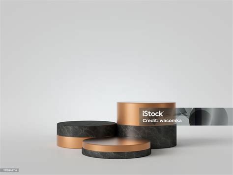 흰색 배경에 격리 된 금으로 장식 된 검은 대리석 받침대 단계의 3d 렌더링 복사 공간 3 실린더 추상적 인 최소한의 개념