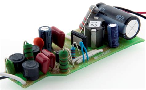 12 W Triac Dimmable High Efficiency Pfc Buck Boost Led Driver Eeweb