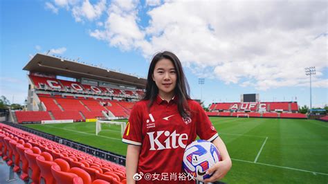 肖裕仪官宣留洋后更新社媒：我已经到队伍里了，还交到了新朋友 直播吧