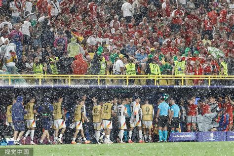 高清：欧洲杯德国2 0丹麦进8强 哈弗茨滑跪庆祝