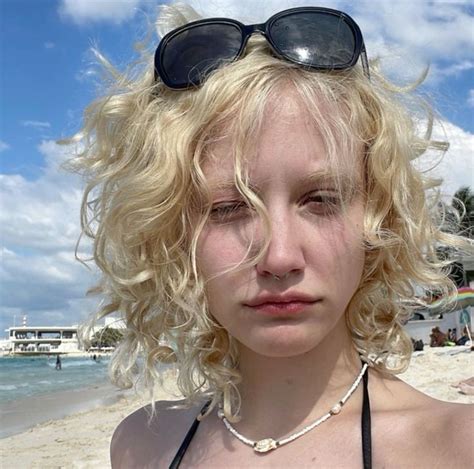 Chloe Moriondo Ig Post Hair Cuts Hair Inspiration Cool Hairstyles