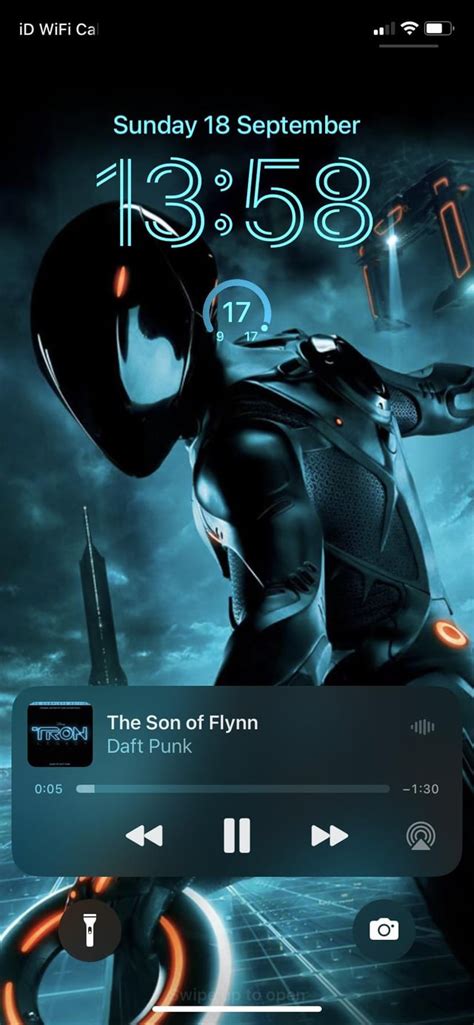 Clothing In Tron R Tron