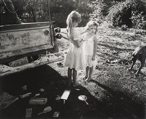 Sally Mann Info ≡ Voyage Carte Plan