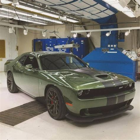 Motor Max 2018 Dodge Challenger Srt Hellcat Widebody Green 79350grn