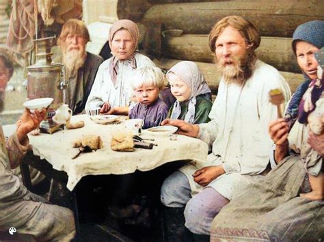 Крестьяне за столом Начало Xx века