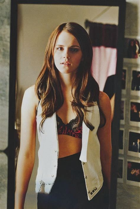 Emma Watson In A Bra Looking Seductive Af R Jerkofftoceleb
