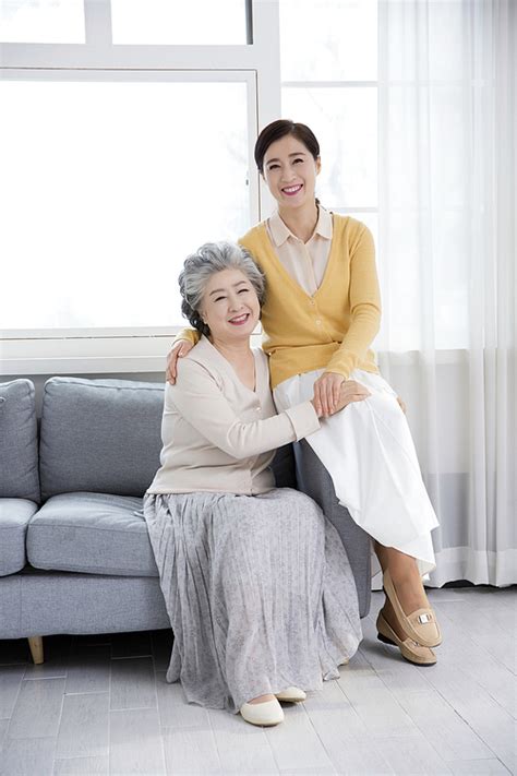 엄마와 딸 001 유토이미지 상세페이지 베이직샵 사진 20544795