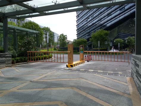 蚂蚁Z空间蓝卡AI云无人值守停车场管理系统 客户案例 鑫丽电子科技上海有限公司