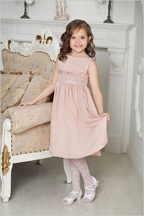 Нарядные платья для девочек от производителя