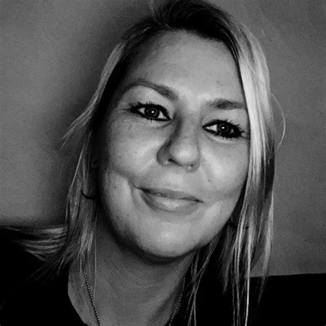 Tess Slot Fora Travel