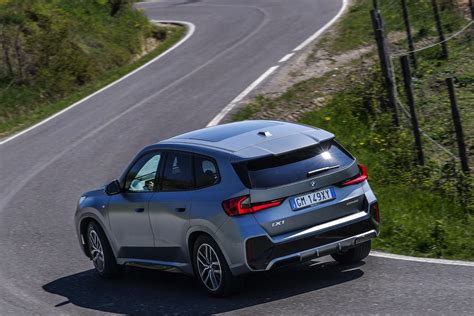 Frozen Pure Grey Mehr Fotos Zum Bmw Ix1 U11 In Italien