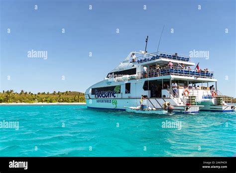 Yasawa Fiji September 24 2019 The Yasawa Flyer Speed Boat Carry